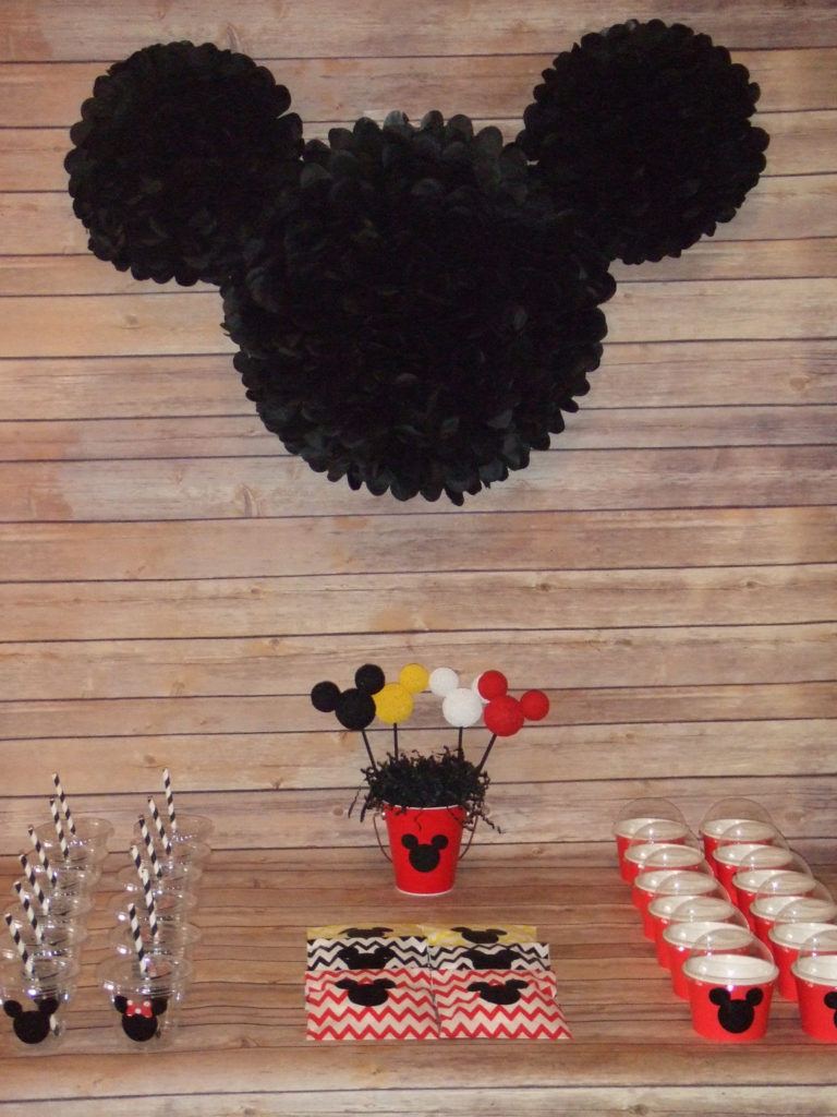 Festa infantil do Mickey: veja dicas para organizar e 60 fotos de decoração