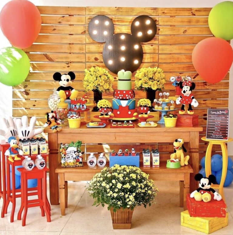 Festa infantil do Mickey: veja dicas para organizar e 60 fotos de decoração