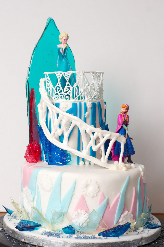 Bolo Frozen: 60+ Fotos, Modelos e Ideias Incríveis para Decorar