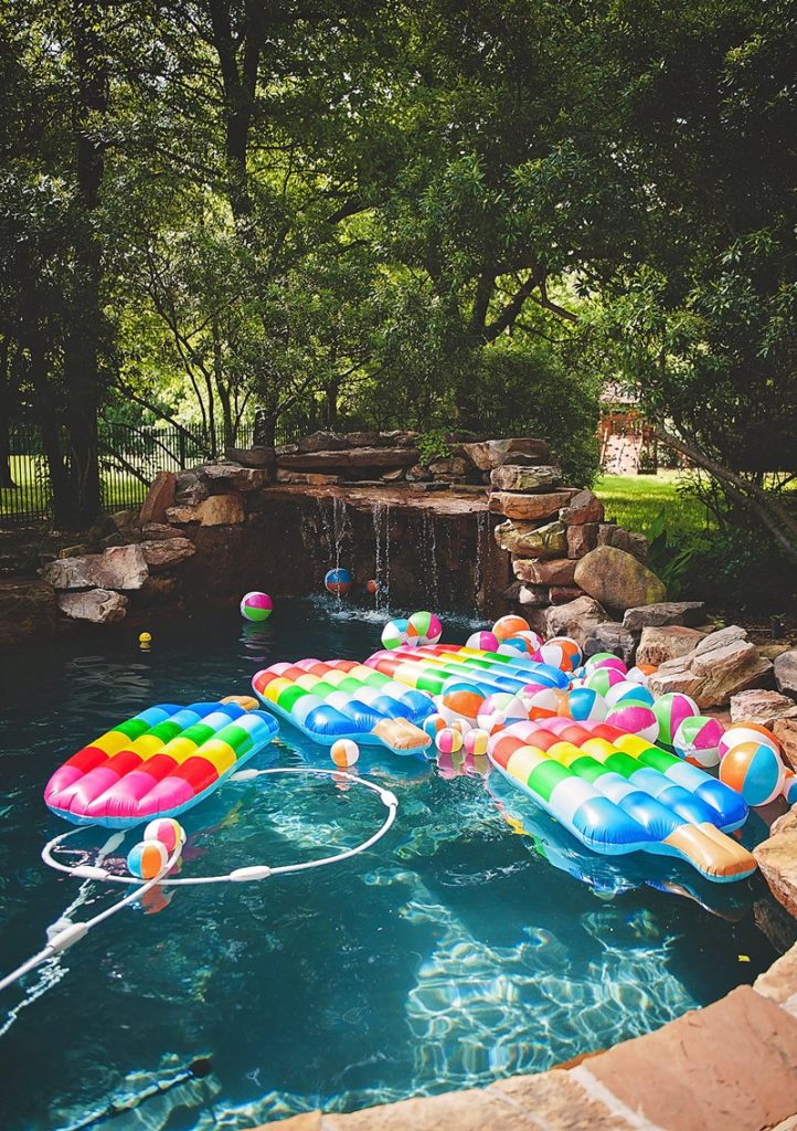 Festa Pool Party: 60 Ideias e Dicas de Decoração